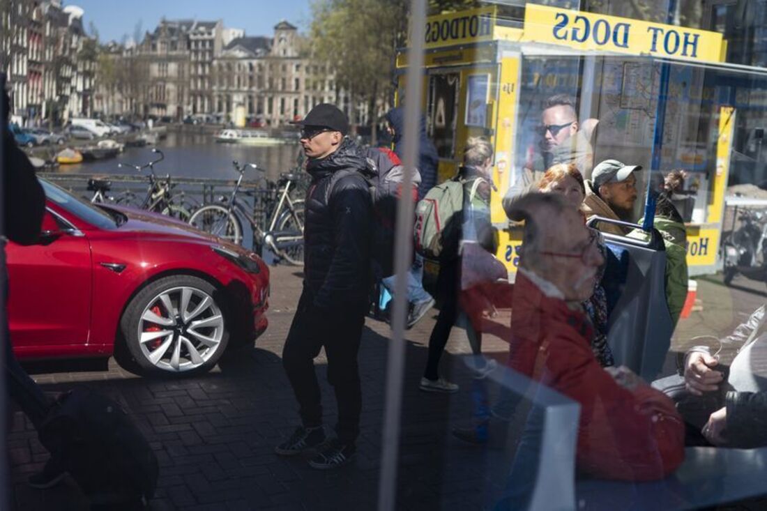 Amsterdam Makes A New Push To Keep Cars Out – Ventured
