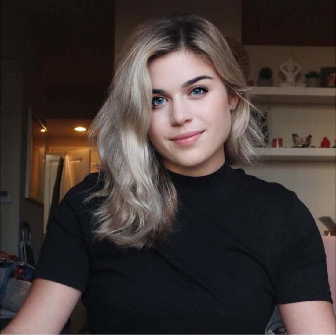 She Started A Furniture-Flipping Side Hustle To Pay Off A $10,000 ...